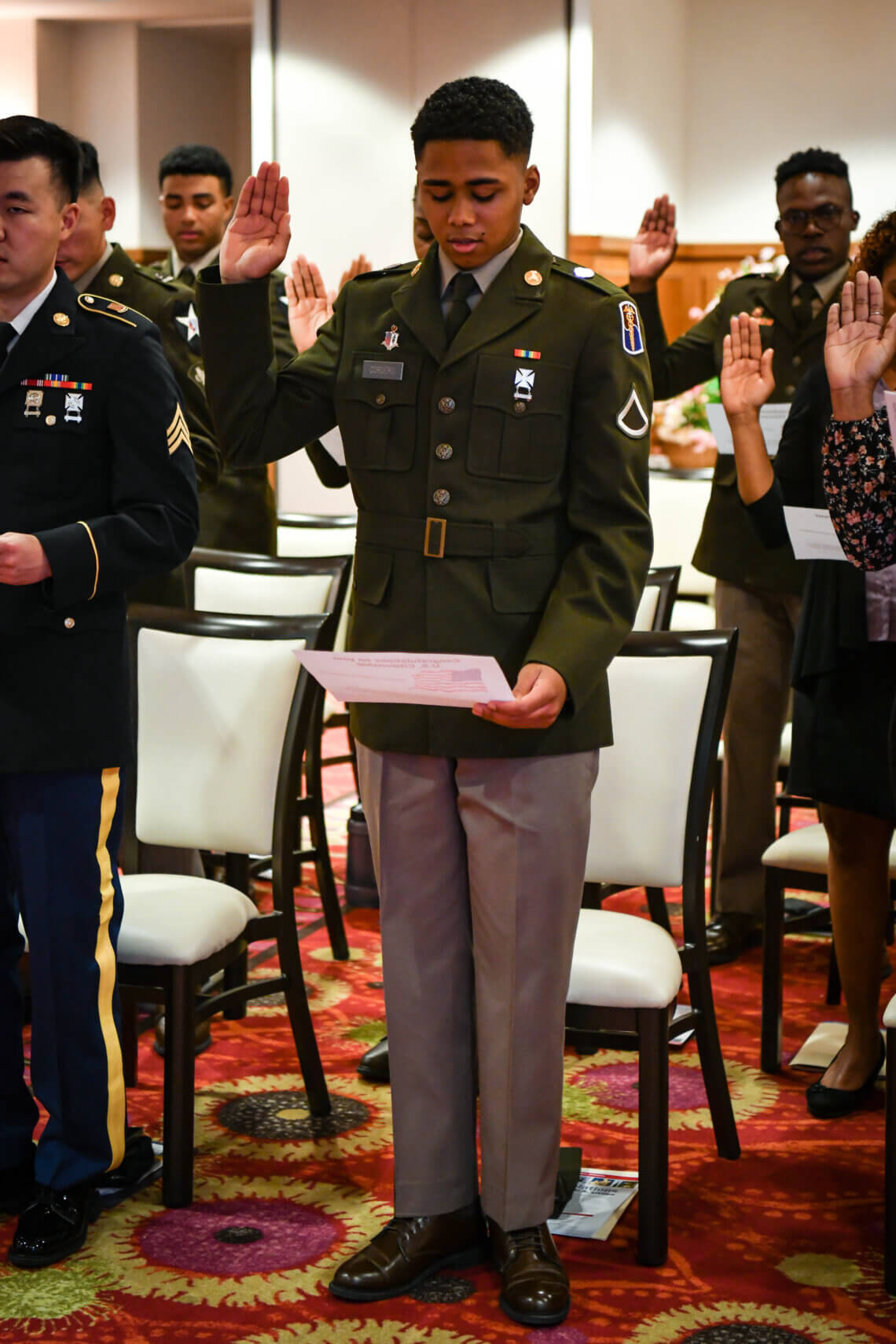 Foreign-born recruits fast-track US citizenship through military ...