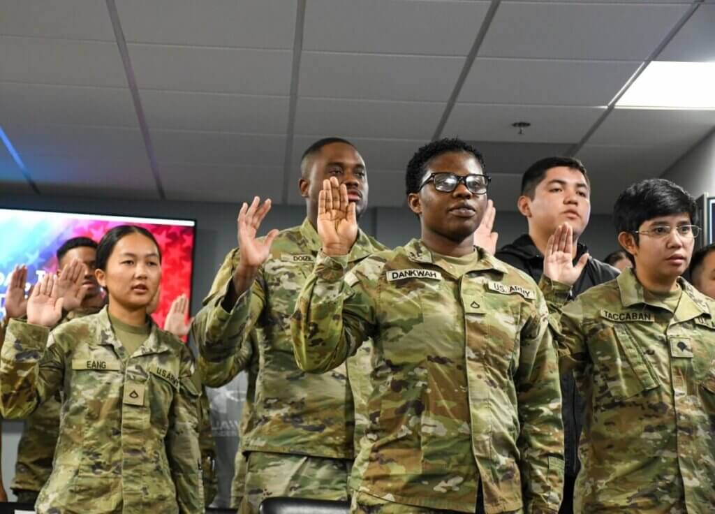 Foreign-born recruits fast-track US citizenship through military ...